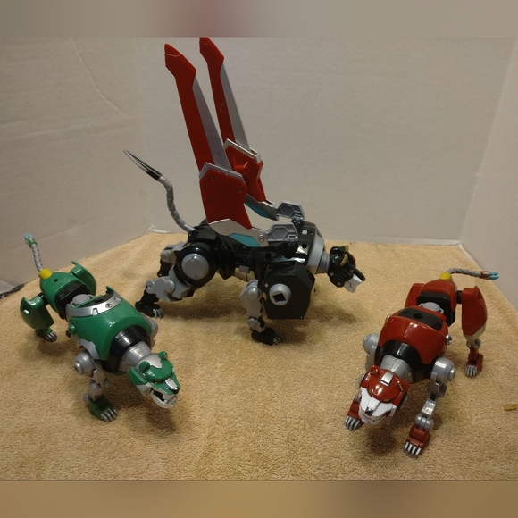 Playmates Toys | Toys | Voltron Legendary Black Cat And Green Red Cats ...
